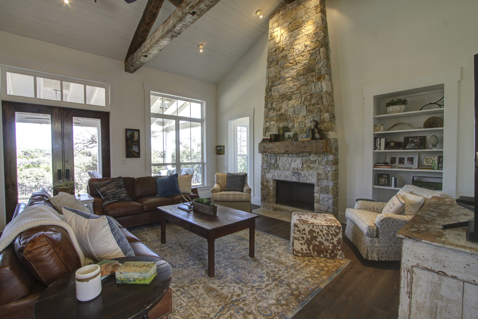Farmhouse - San Marcos | A Texas Architecture Firm | DibelloArchitects.com